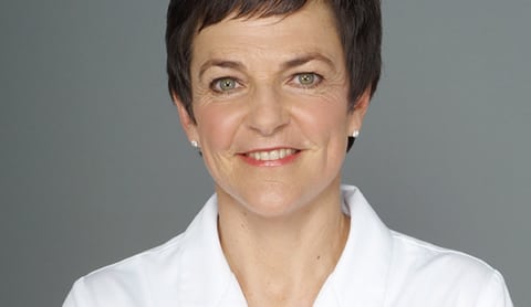 Spiced Kale Chips - Family Health Diary